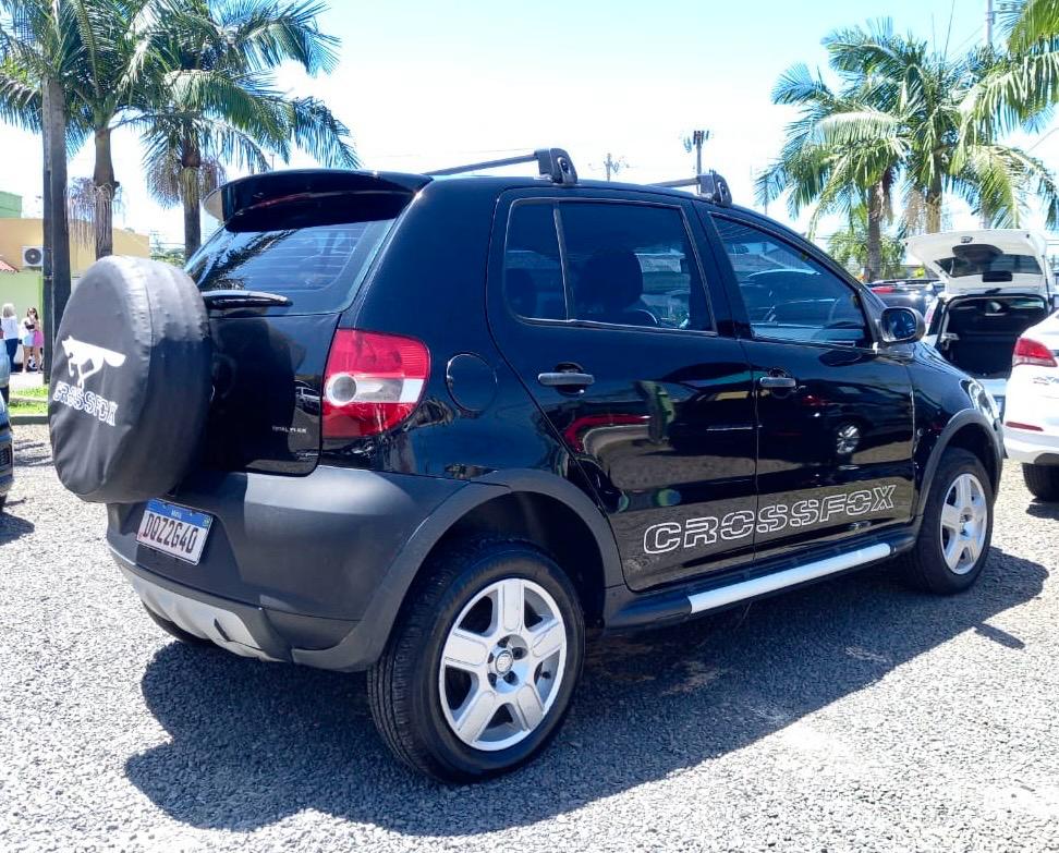 Gênios Veículos | CROSSFOX 2006 COMPLETO